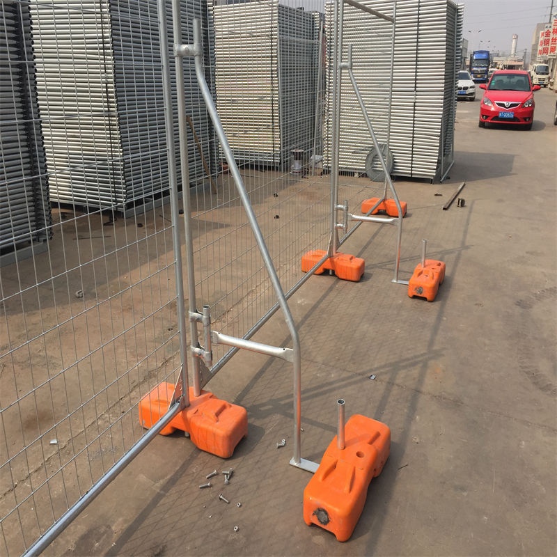 Temporary event fencing