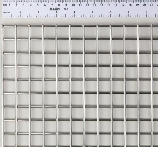 Stainless steel welded wire mesh