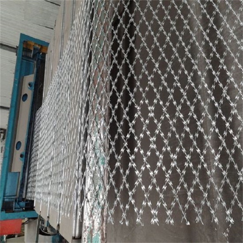 welded razor wire mesh