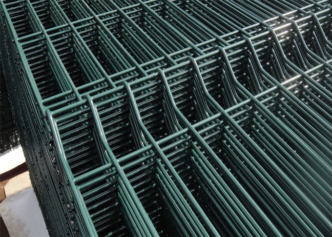 V Mesh Fencing