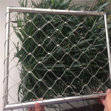 Steel wire rope mesh railing